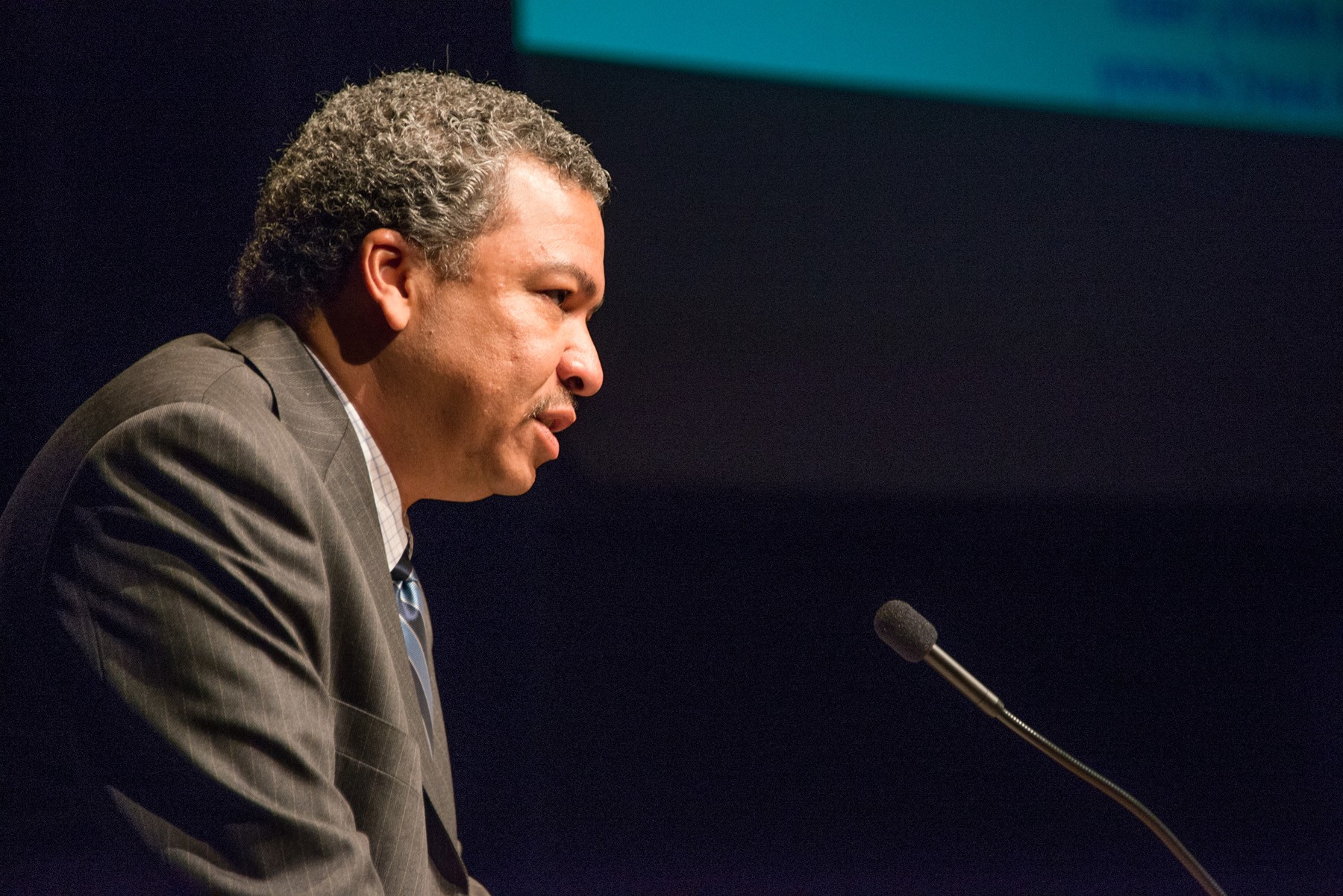 About Dr. Greg Hall - Dr. Greg Hall